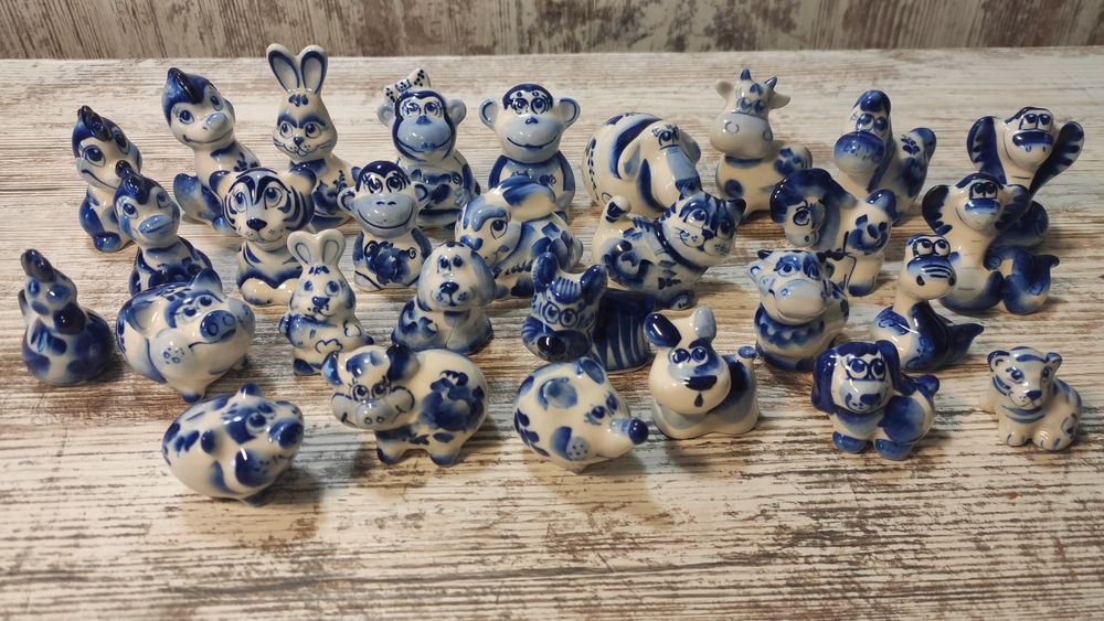 Фигурка в стиле гжель фаянс 80 грн Колекціонування Бабайківка на Olx