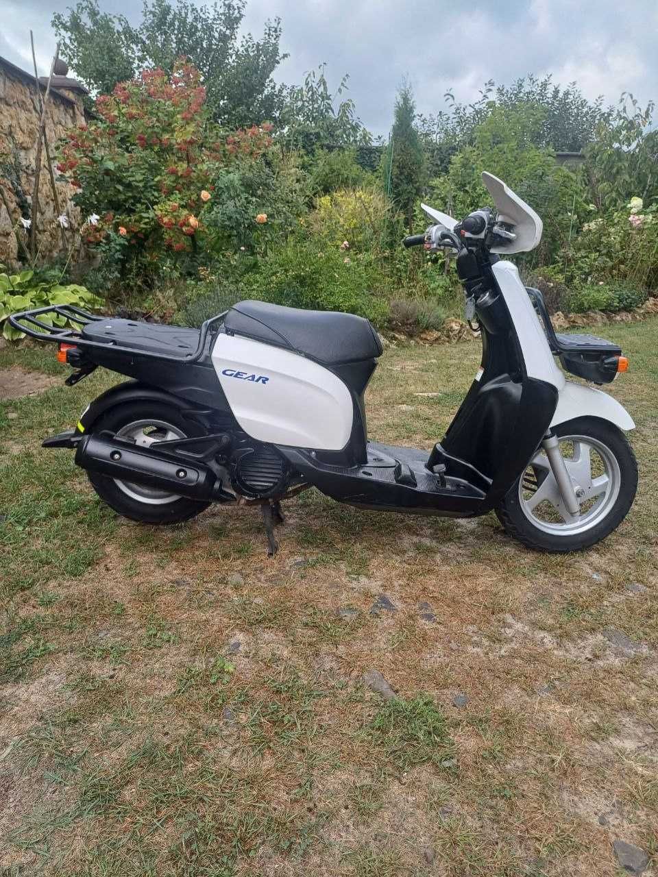 Скутер YAMAHA Gear ямаха: 680 $ - Мопеди / скутери Рівне на Olx