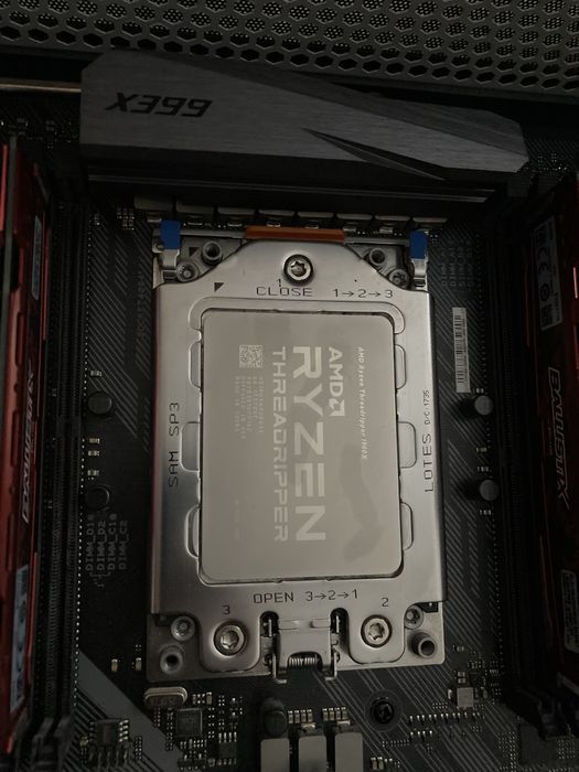 Threadripper 1900x + мать + башня + 32gb ОЗУ DDR 4: 16 500 грн ...