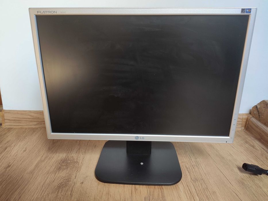 Monitor LG Flatron L192WS - 1440x900 - za darmo Dąbie • OLX.pl