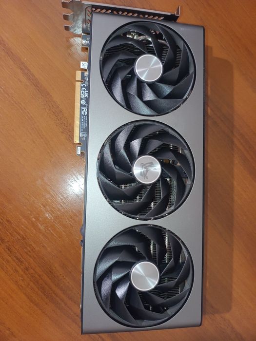 Radeon RX 7800 XT: 22 500 грн. - Комплектуючі та запчастини Славутич на Olx