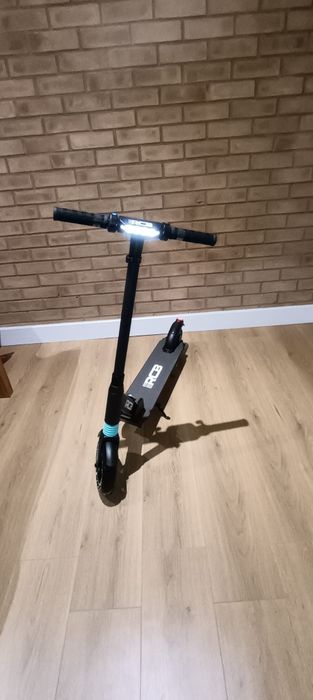 Hulajnoga elektryczna RCB R13 skuter elektryczny 8" 350W 25 km/h Led ...