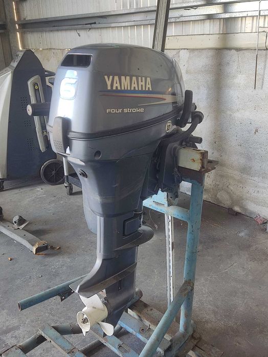 Motor de barco Yamaha 6cv de 4 tempos Azambuja • OLX.pt