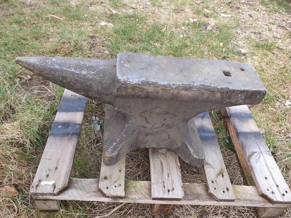 Kowadlo duże 130kg Pogórze • OLX.pl