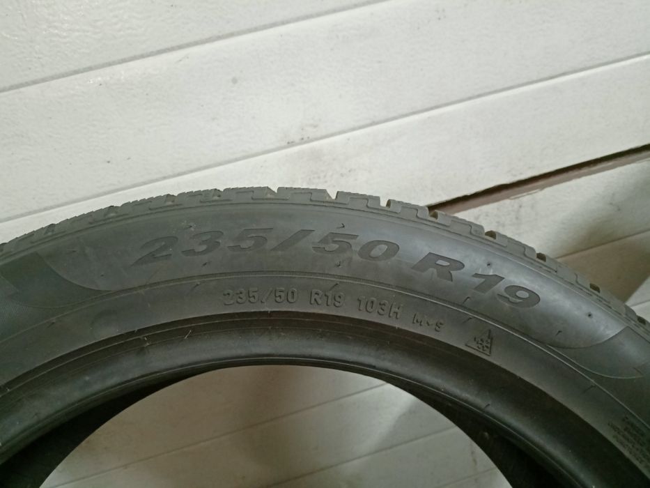 Opony zimowe Pirelli Skorpion 235/50/19 Słupno • OLX.pl