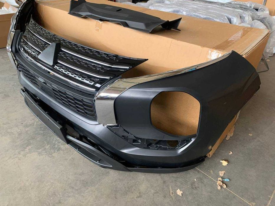MITSUBISHI OUTLANDER Бампер 2022 2023 2024: 180 $ - Бампери Вишневе на Olx