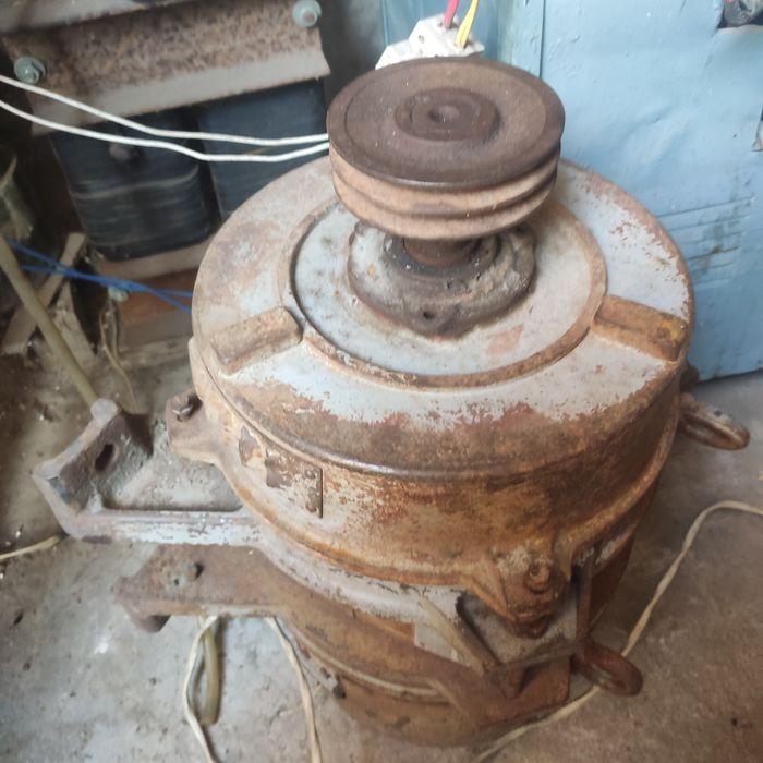 Генератор 5 кВт 3 фази: 10 000 грн. - Генератори Сокиряни на Olx