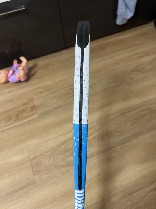Тенісна ракетка Wilson Ultra: 2 500 грн. - Ігри з ракеткою Київ на Olx