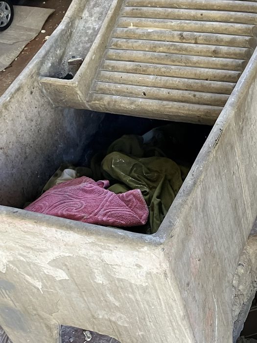 Tanque lava roupa Olivais • OLX Portugal