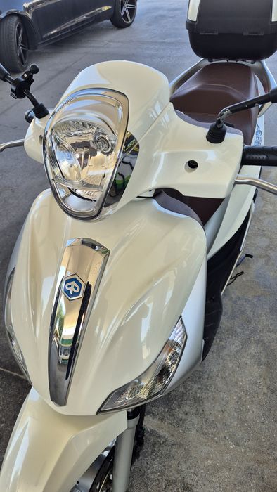 Piaggio Medley 125 ABS Carnide • OLX.pt