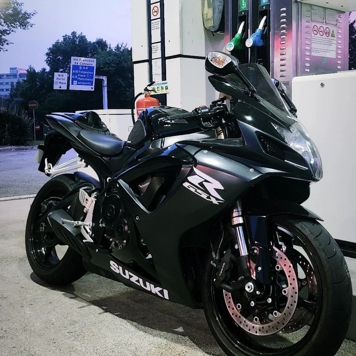 Suzuki GSX-R 600 K7 Paranhos • OLX.pt