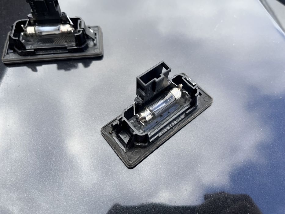 Подсветка номера Skoda SuperB 2, Passat B6, B7. Touran: 400 грн. - Інші елементи освітлення ...