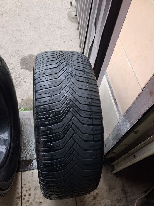 Продам MICHELIN Cross Climate 235/60/R16: 1 500 грн. - Автошини Кам ...