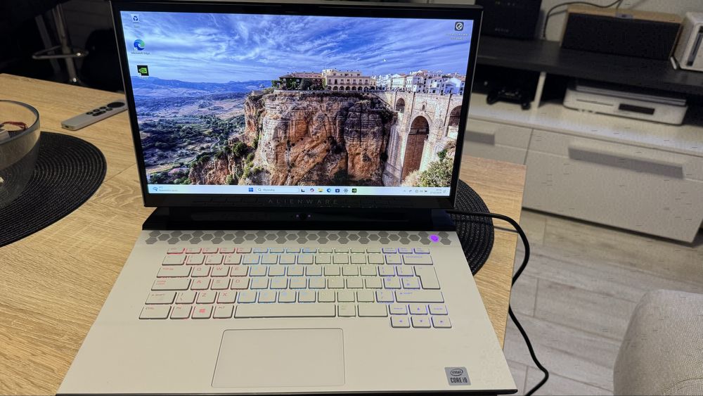 Dell AlienWareM15 R4|i9-10980HK|4K OLED|32GB RAM|2TB|GeForce RTX3080 ...