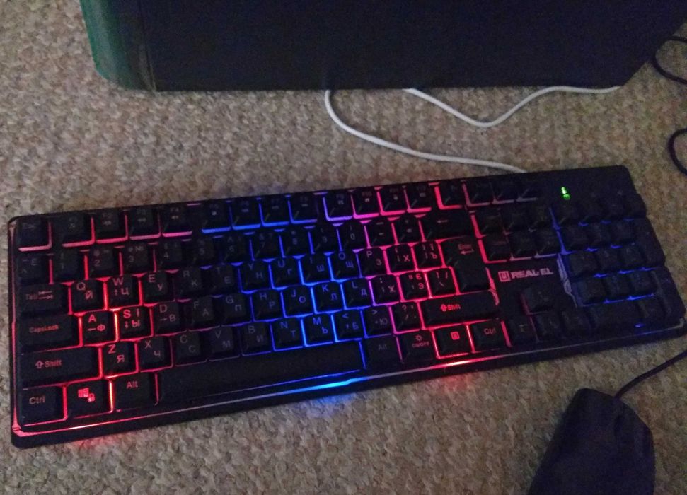 I945 + клавиатура с подсветкой REAL-EL 7011 Backlit + Logitech M-SBF90 ...