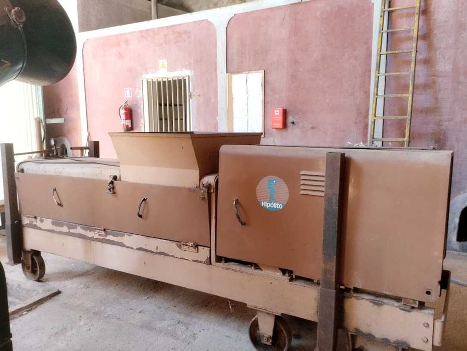 Prensa de Uvas Continua e Hipólito 450 Painho E Figueiros • OLX Portugal