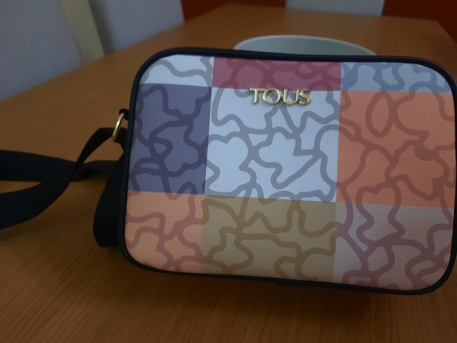 Mala da TOUS com três fechos Rebordelo • OLX.pt