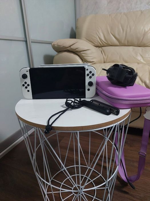 Приставка Nintendo Switch OLED: 10 000 грн. - Приставки Одеса на Olx