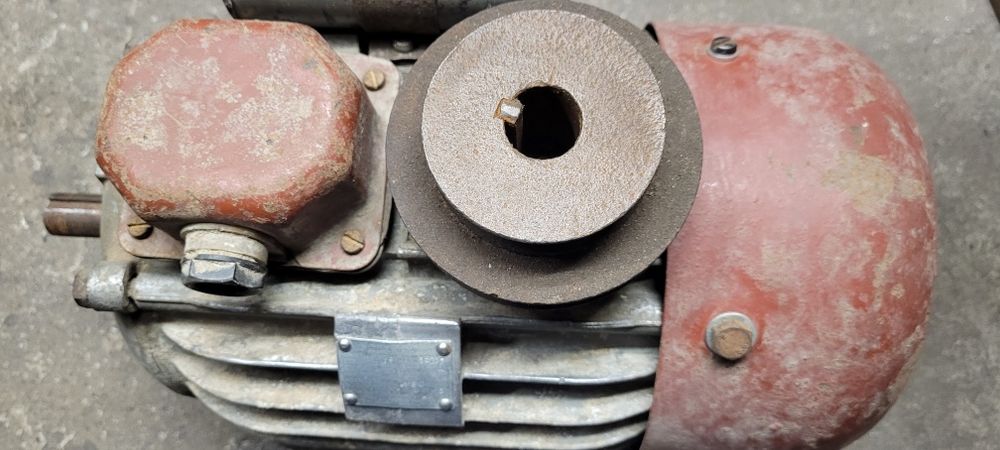 Silnik jednofazowy 1,1kW 230V. Poręba Żegoty • OLX.pl