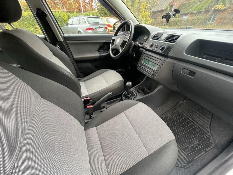 Skoda Fabia 2 LPG 1.2 salon PL LIFT Poznań Rataje • OLX.pl