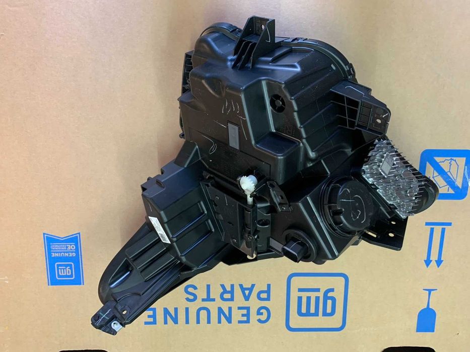 Фари передні Chevrolet Bolt EV EUV, BLAZER EV, EQUINOX EV: 39 500 грн ...