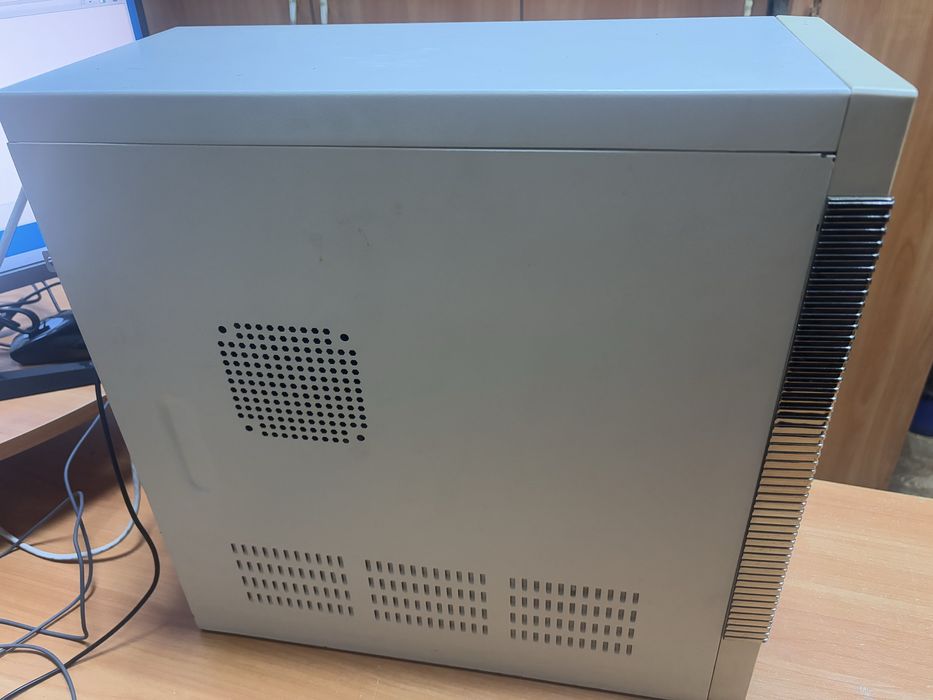 Системний блок робочий: 300 грн. - Настільні комп'ютери Умань на Olx