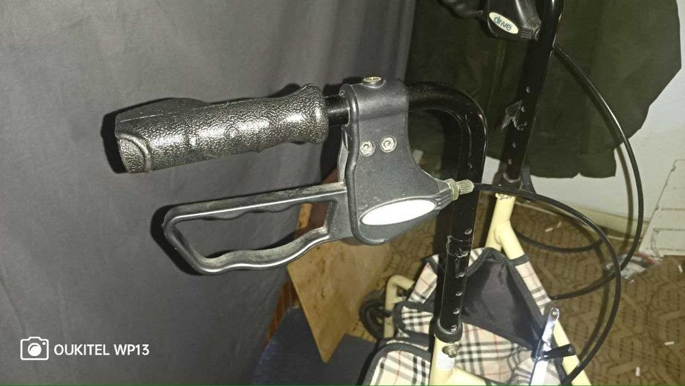 Ходунки для інвалідів,ролятор Winnie Lite 3-Wheel Walker US CANADA: 4 ...