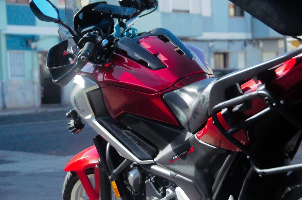 Mota nk 750x ano 2017 Avenidas Novas • OLX.pt