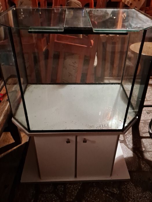 Akwarium 120 l stan bdb z szafką Bobrowniki • OLX.pl