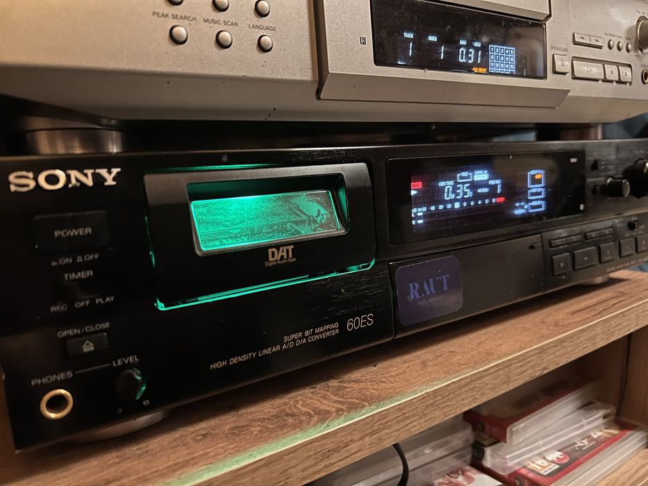 Magnetofon Sony DAT dtc-60es Wola Stanisławowska • OLX.pl