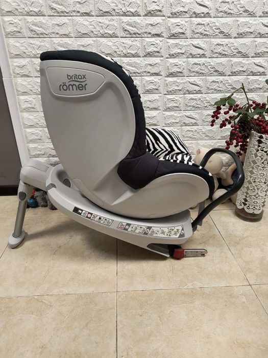 Автокрісло Britax Romer Dualfix Група 0+1 (0-18кг) Isofix автокресло: 6 ...