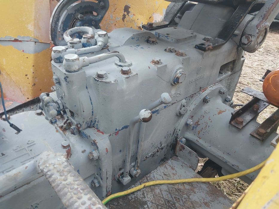 Podnośnik Kompletny Ursus C335 Obudowa Obudowa Mostu KPL POD NAPĘD ...