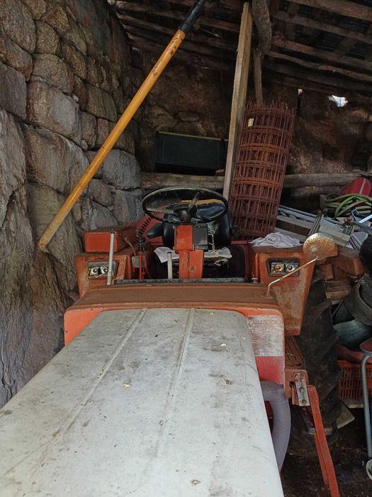 Trator Belarus T25A2 Ramalde • OLX.pt