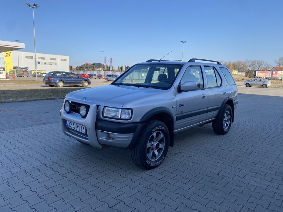 Opel Frontera Diesel 2.2 Long hak 4x4 terenowka jeep reduktor Srebrna ...