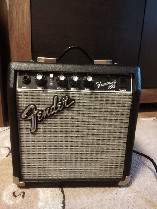 Продам комбік Fender: 2 500 грн. - Комбопідсилювачі Біла Церква на Olx