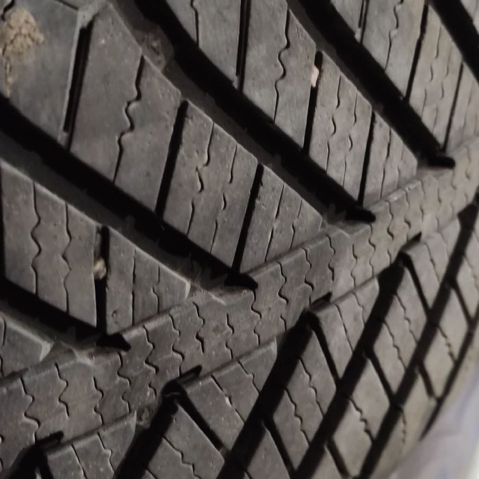Шини 215/60/17 R17 ЗИМА 96H Good year vector 4Seasons: 1 100 грн ...