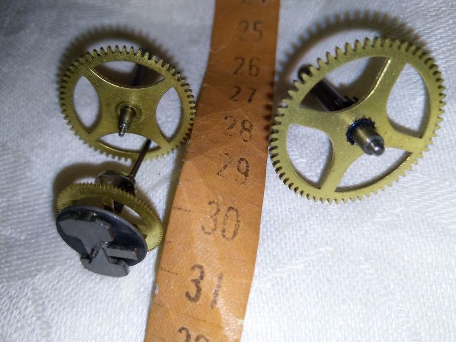 Запчасти часов механизм стрелки: 35 грн. - Колекціонування Харків на Olx