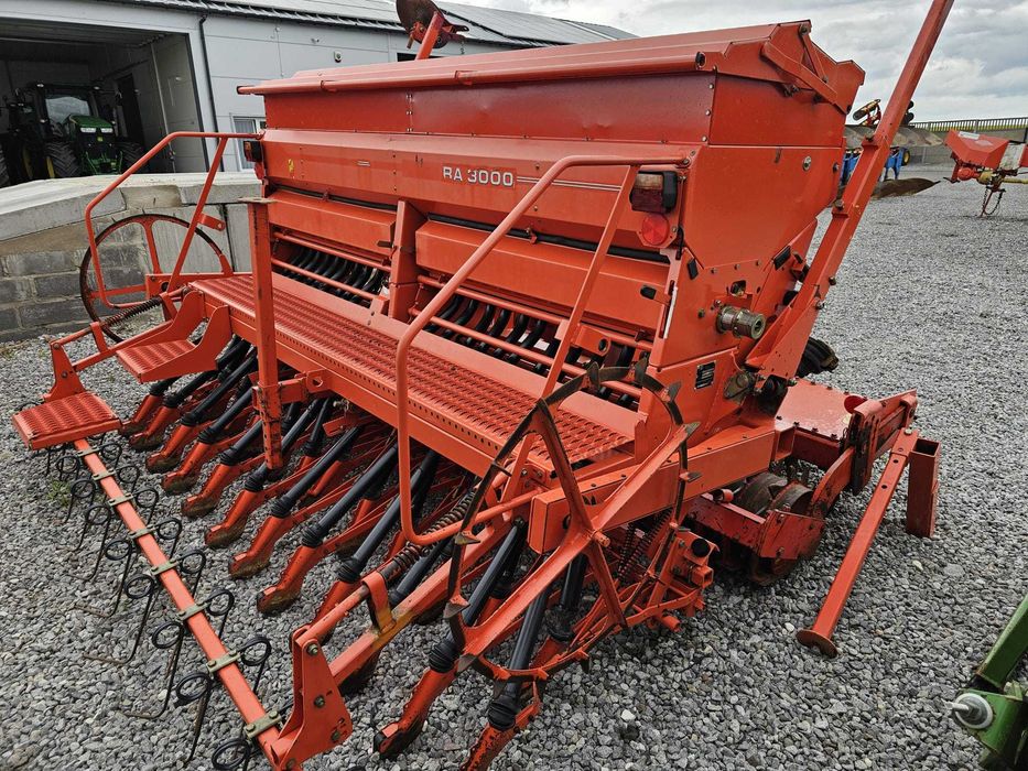 Zestaw Uprawowo Siewny KUHN INTEGRA 3000 + Brona KUHN HRB 302 szer. 3m ...