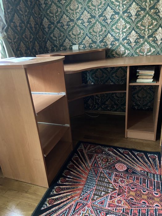 Компютерний стіл бу Борислав 1 500 грн Офісні меблі Борислав на Olx