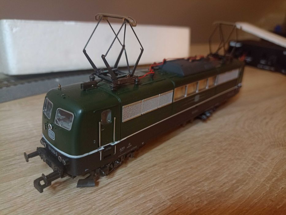 Lokomotywa elektryczna DB BR151 H0 Roco Kraków Stare Miasto • OLX.pl