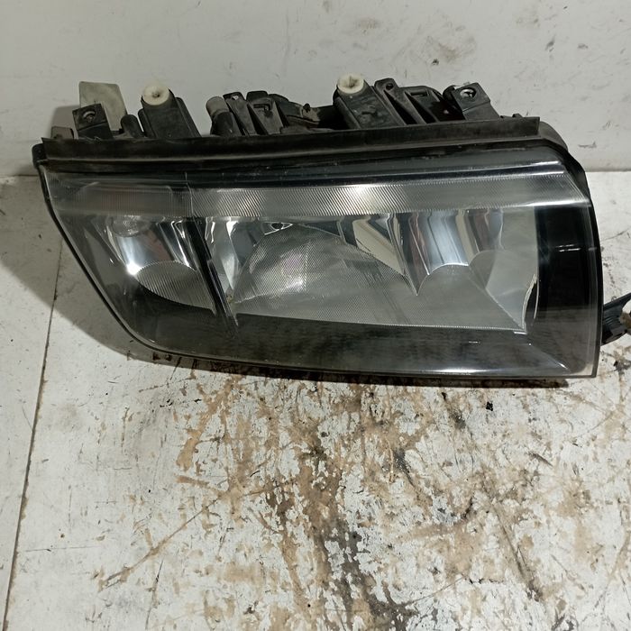 Фара Skoda Fabia 1 Шкода Фабія 1: 1 800 грн. - Передні фари Тернопіль на Olx