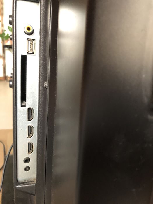 LED TV 32" Kunft São Pedro da Cadeira • OLX.pt