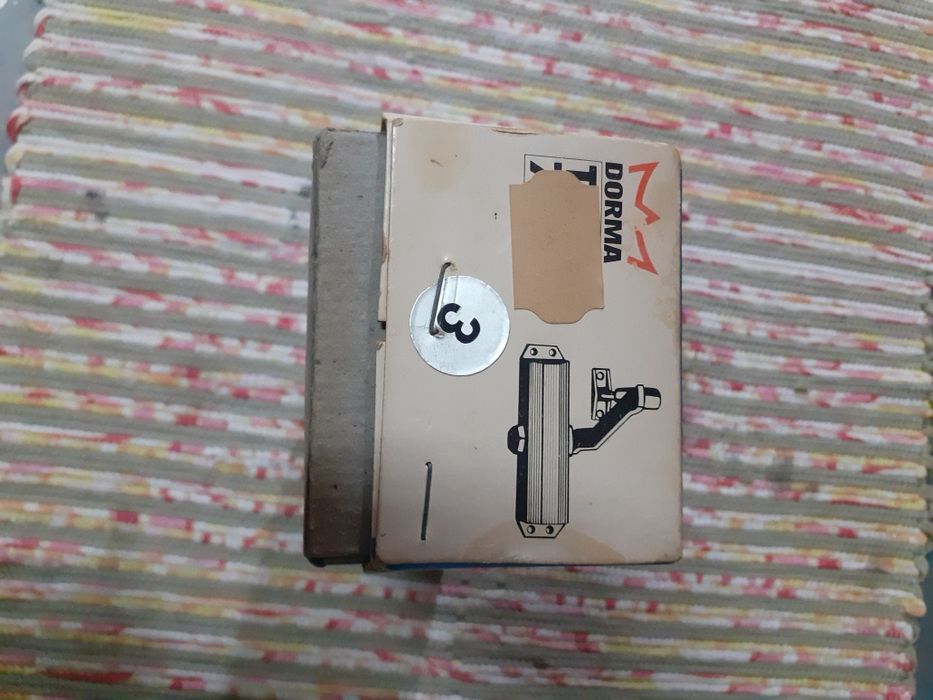 Mola Hidráulica para porta Odivelas • OLX.pt