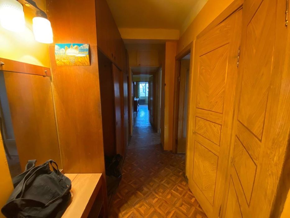 Продаж трикімнатної квартири м.Київ,вул.Вишгородська 38: 63 000 ...