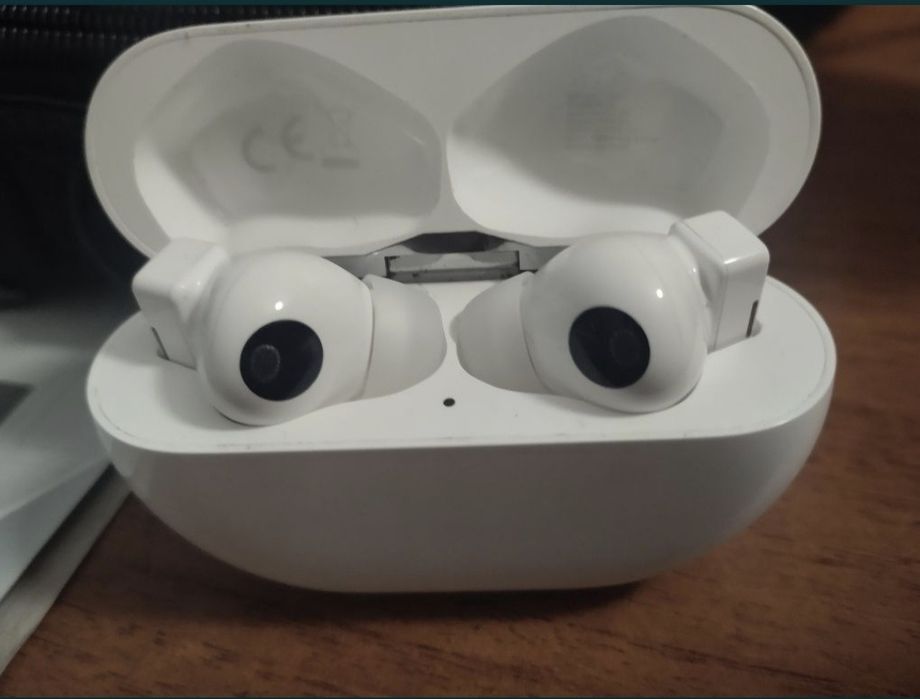 Huawei FreeBuds Pro: 1 429 грн. - Навушники Ніжин на Olx