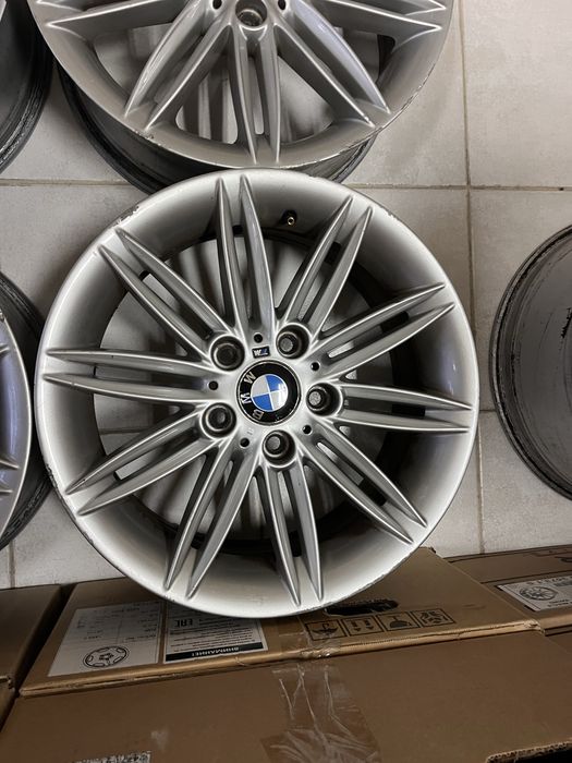 Jantes 17” 5x120 2+2 originais BMW Style 207m Paços de Ferreira • OLX.pt
