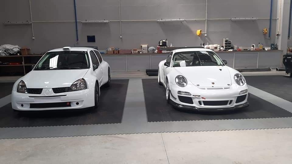 Piso em PVC para oficinas e stands Coruche • OLX Portugal