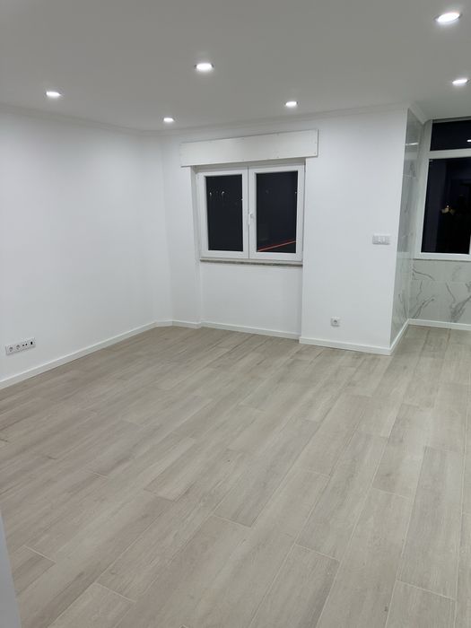 Arrendo Apartamento T2 Alto Do Seixalinho, Santo André E Verderena • OLX.pt