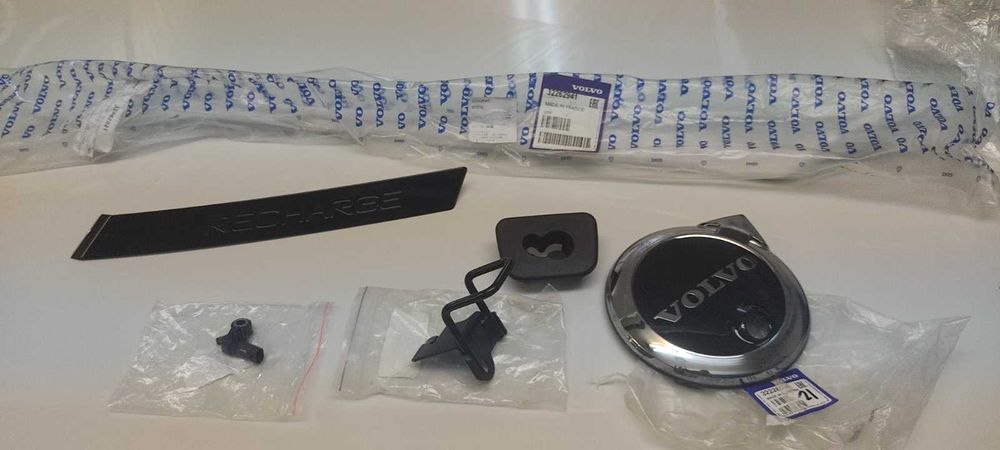 В наличии датчик удара 32381890 Volvo xc40 Polestar: 3 700 грн ...