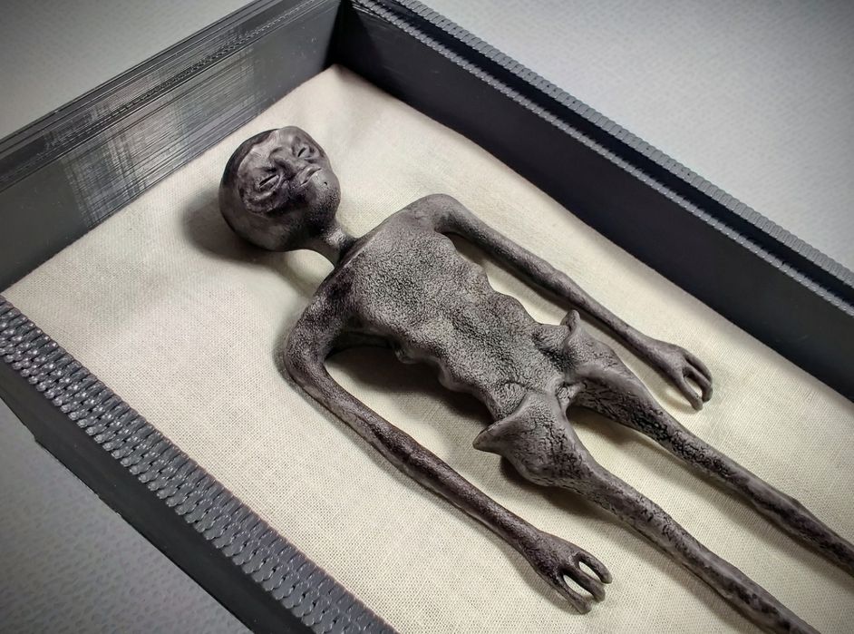 Figura Réplica de Múmia Alien de Nazca Premium São Martinho Do Bispo E ...